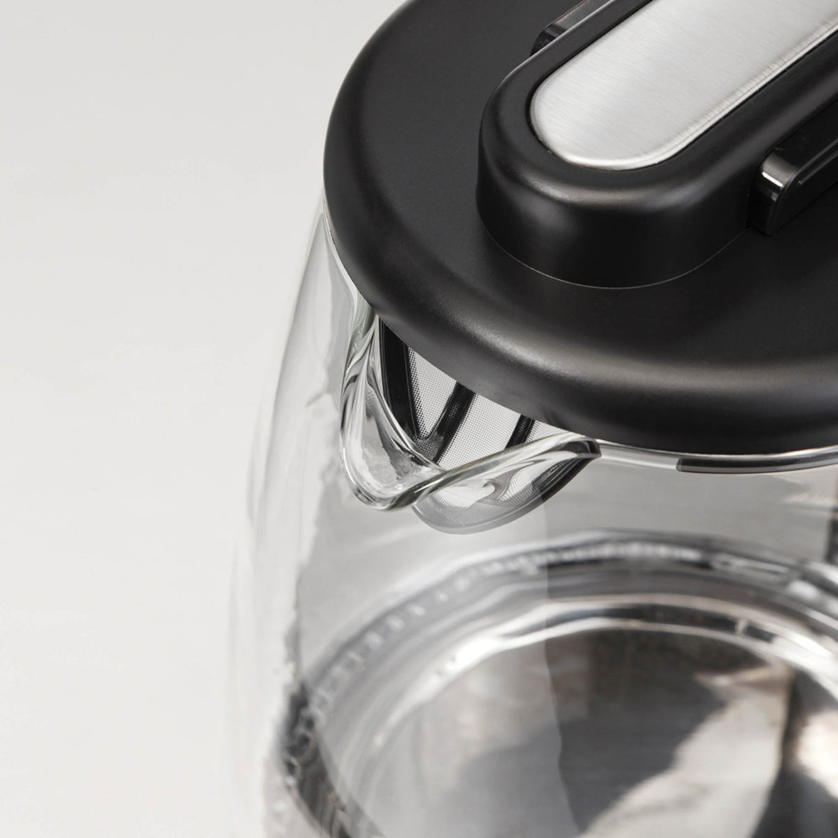 Jarra Eléctrica de Cristal 1.7 Litros Hamilton Beach 40865 – Mega Audio